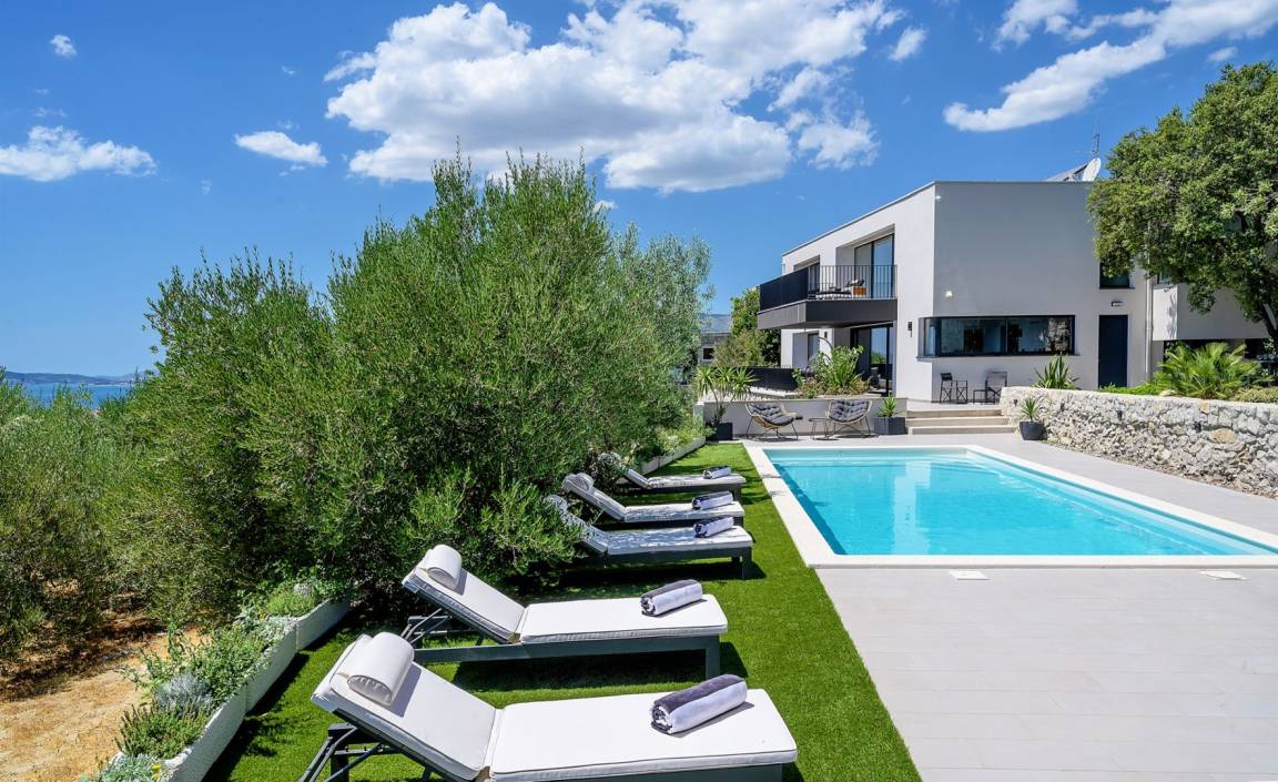 450 M² Villa ∙ 6 Chambres ∙ 12 Personnes - Split