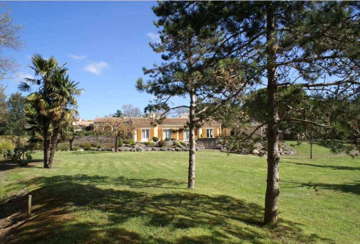 180 M² Gîte ∙ 5 Chambres ∙ 10 Personnes - Carcassonne