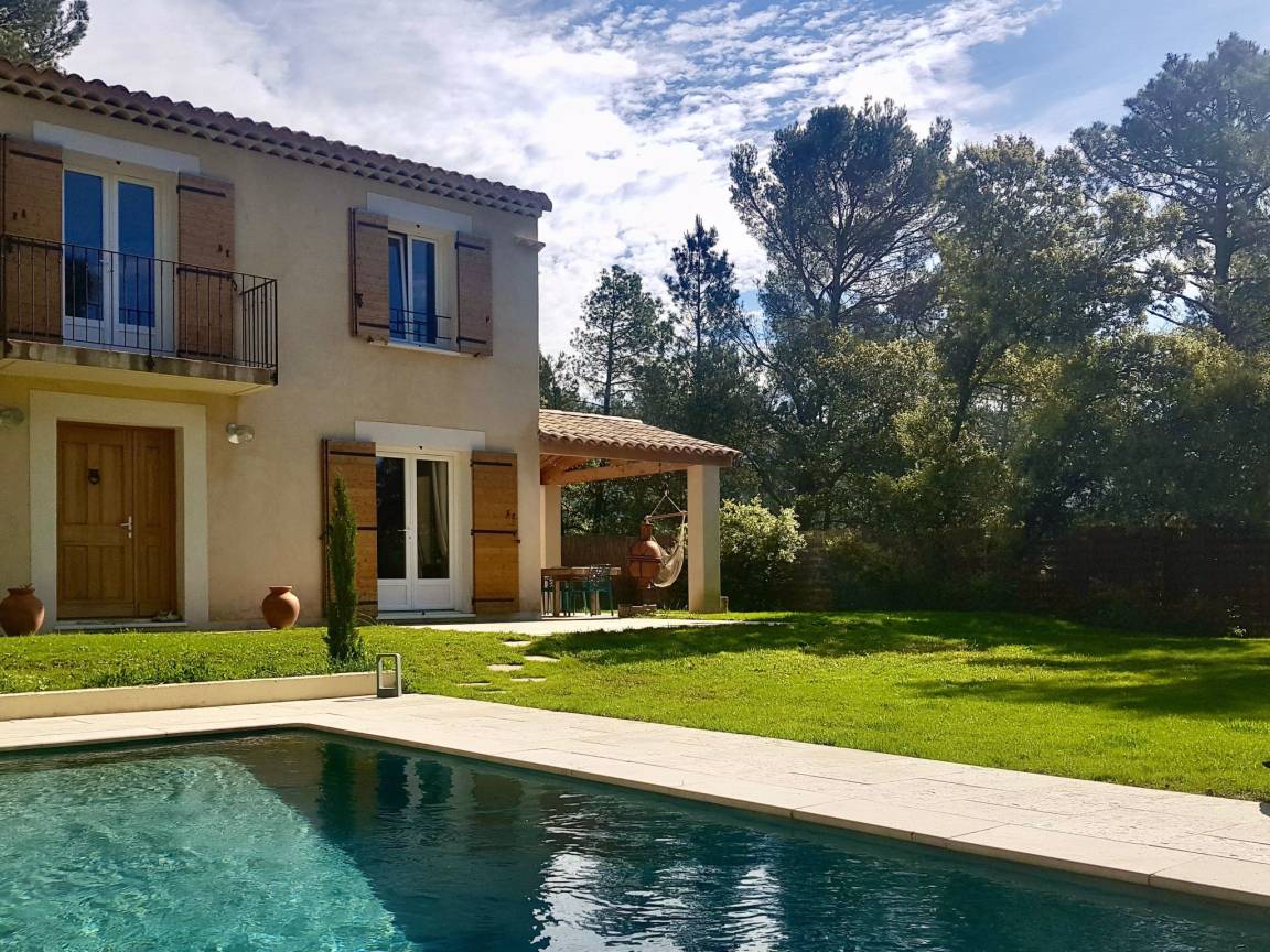 130 M² Ferienhaus ∙ 3 Schlafzimmer ∙ 6 Gäste - Bédoin