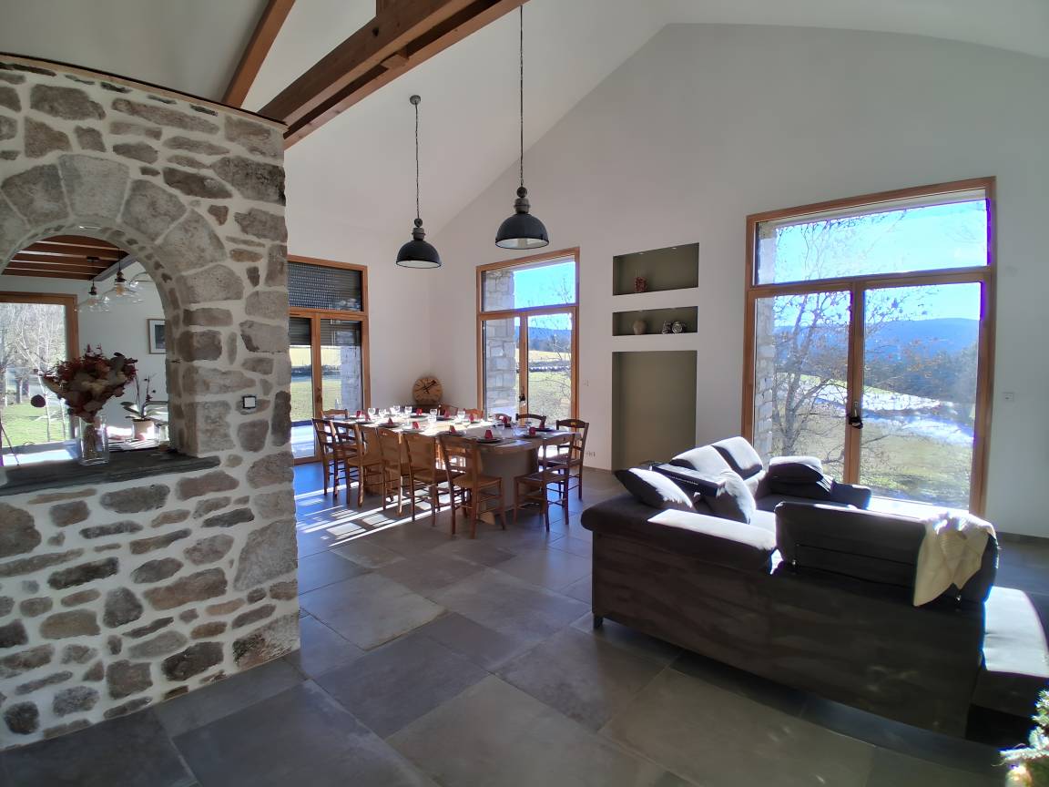 160 M² Casa ∙ 4 Habitaciones ∙ 10 Huéspedes - Bourg-Argental