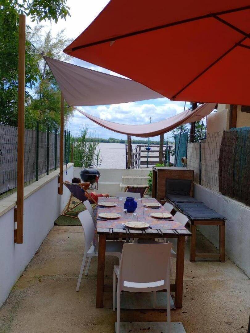 83 M² Gîte ∙ 3 Chambres ∙ 6 Personnes - Blaye