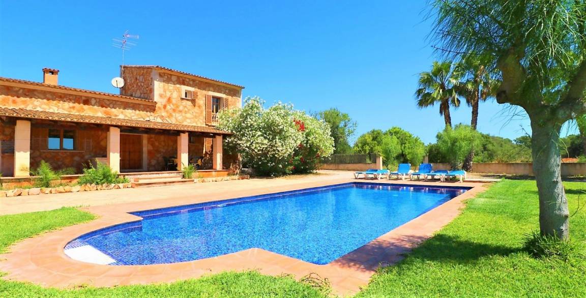 200 M² Casa ∙ 3 Quartos ∙ 6 Hóspedes - Campos
