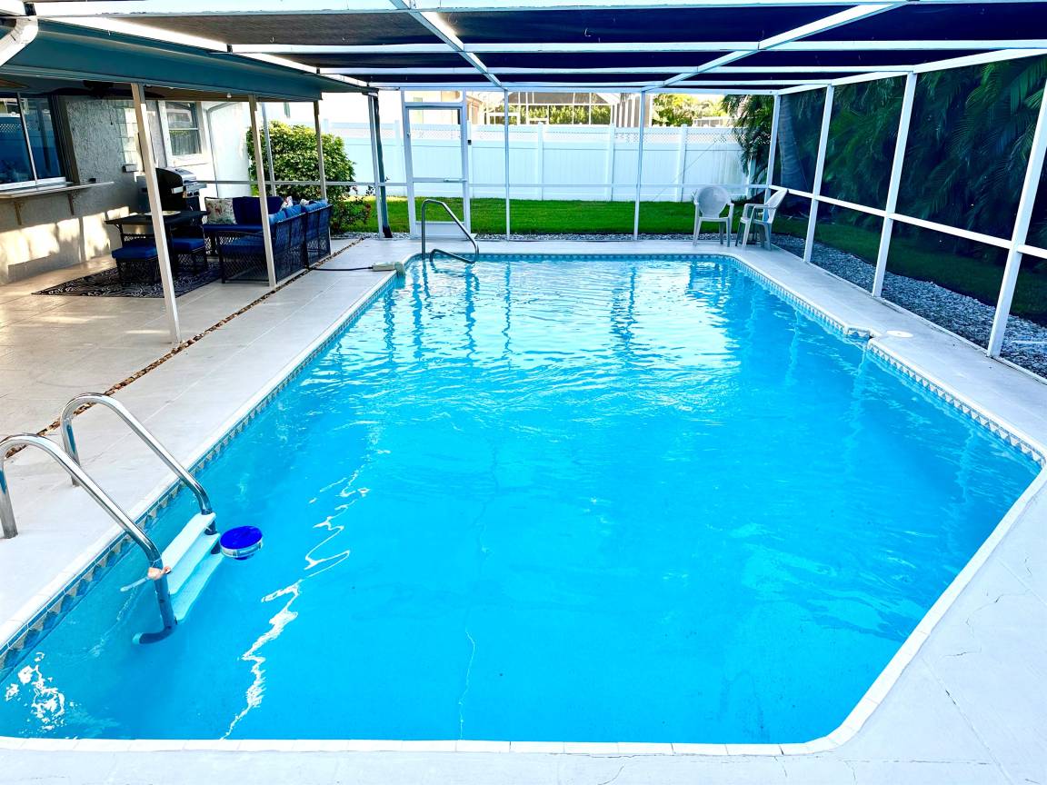 131 M² Ferienhaus ∙ 3 Schlafzimmer ∙ 6 Gäste - Cape Coral, FL