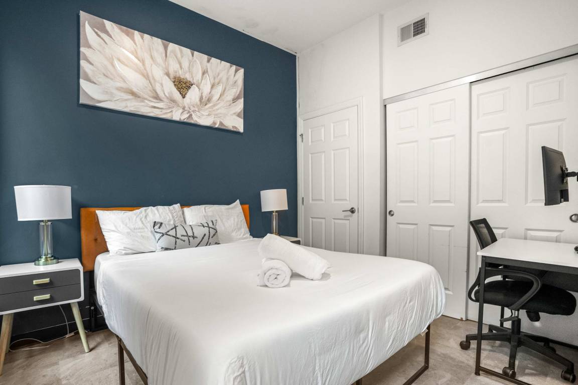 Apartment ∙ 1 Bedroom ∙ 4 Guests - Pittsburgh