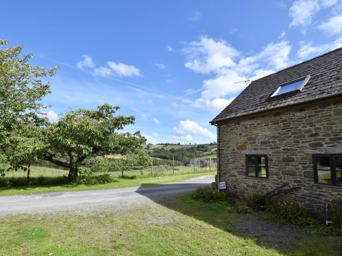 Cottage ∙ 4 Bedrooms ∙ 8 Guests - Hay-on-Wye