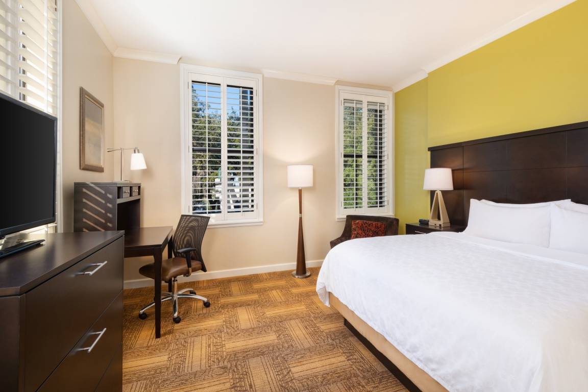 Hotel ∙ 1 Bedroom ∙ 2 Guests - Savannah, GA