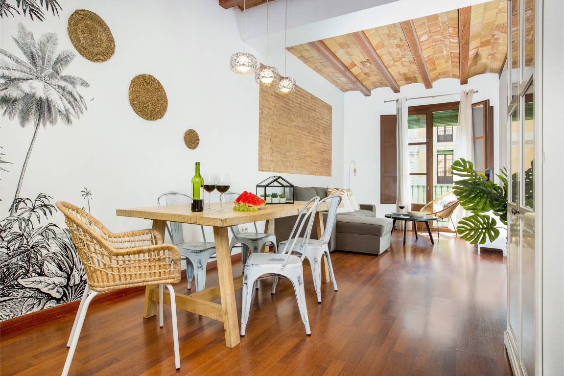 120 M² Apartamento ∙ 3 Habitaciones ∙ 9 Huéspedes - Barcelona