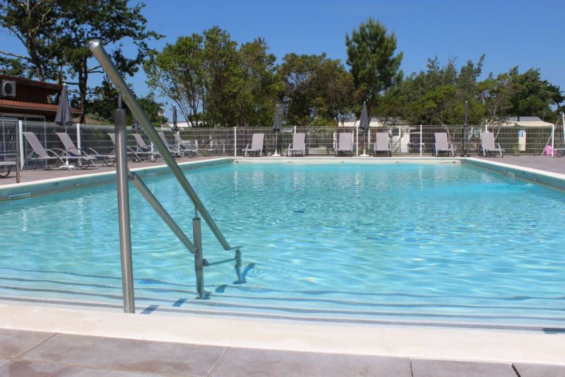 27 M² Camping ∙ 2 Chambres ∙ 4 Personnes - Le Porge