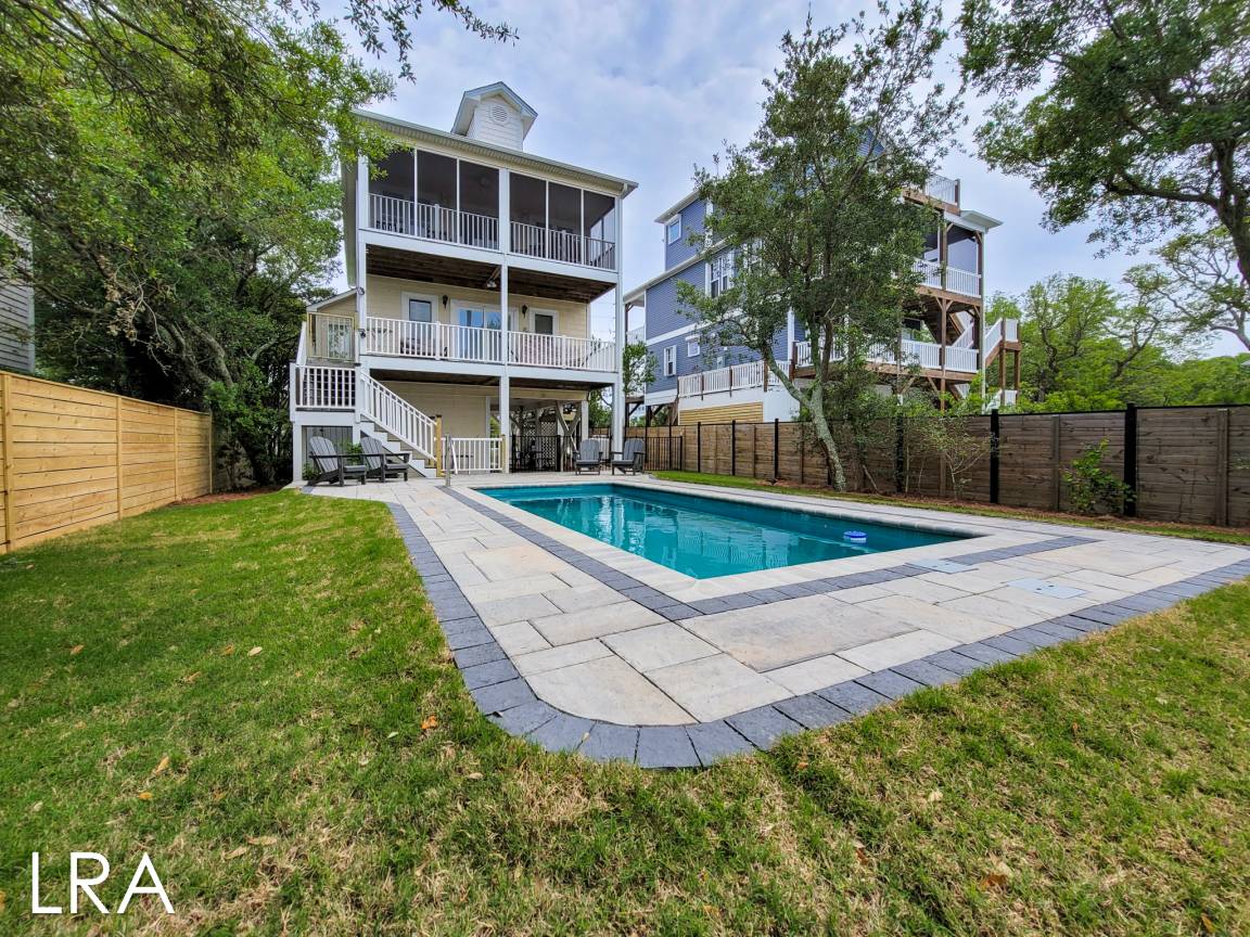 146 M² House ∙ 4 Bedrooms ∙ 9 Guests - Surf City, NC