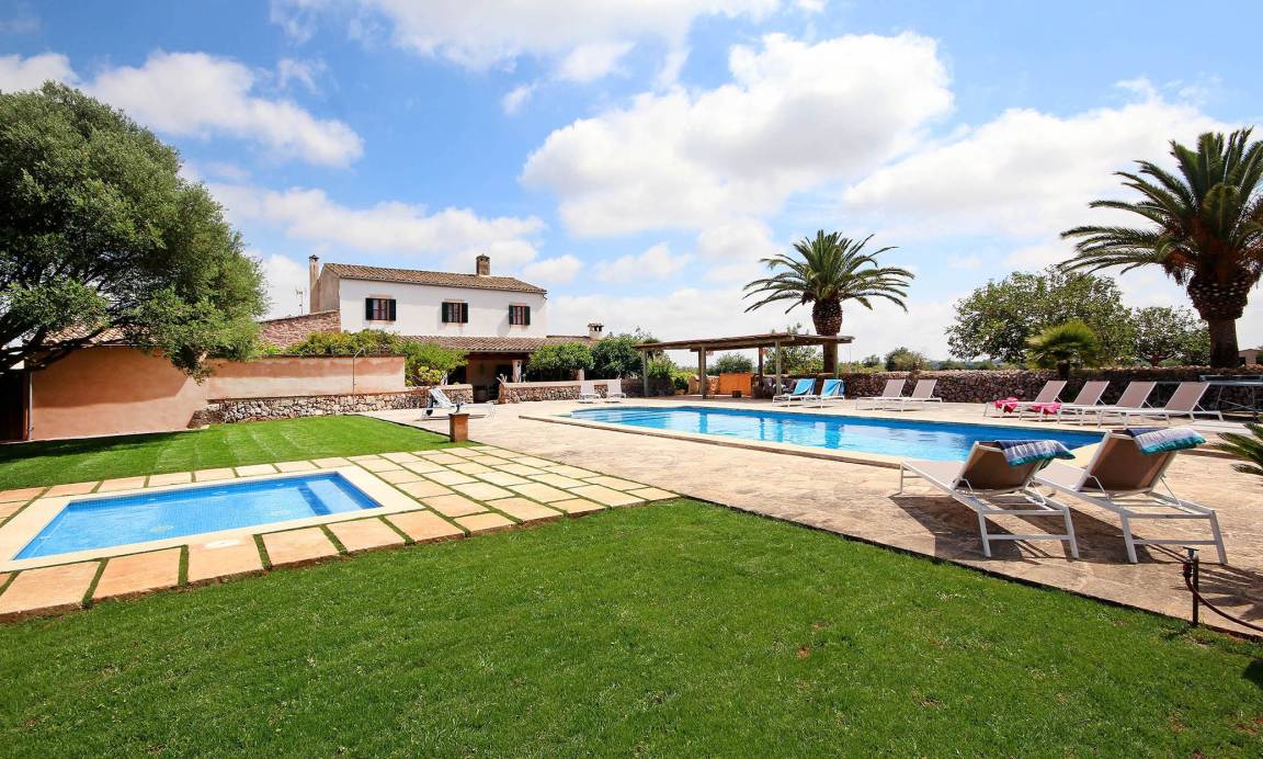 250 M² Maison De Campagne ∙ 8 Chambres ∙ 16 Personnes - Majorque