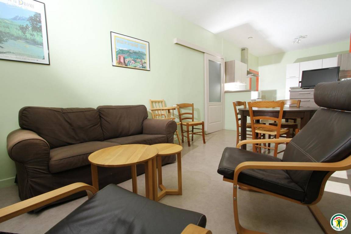65 M² Gîte ∙ 2 Chambres ∙ 4 Personnes - Saillans