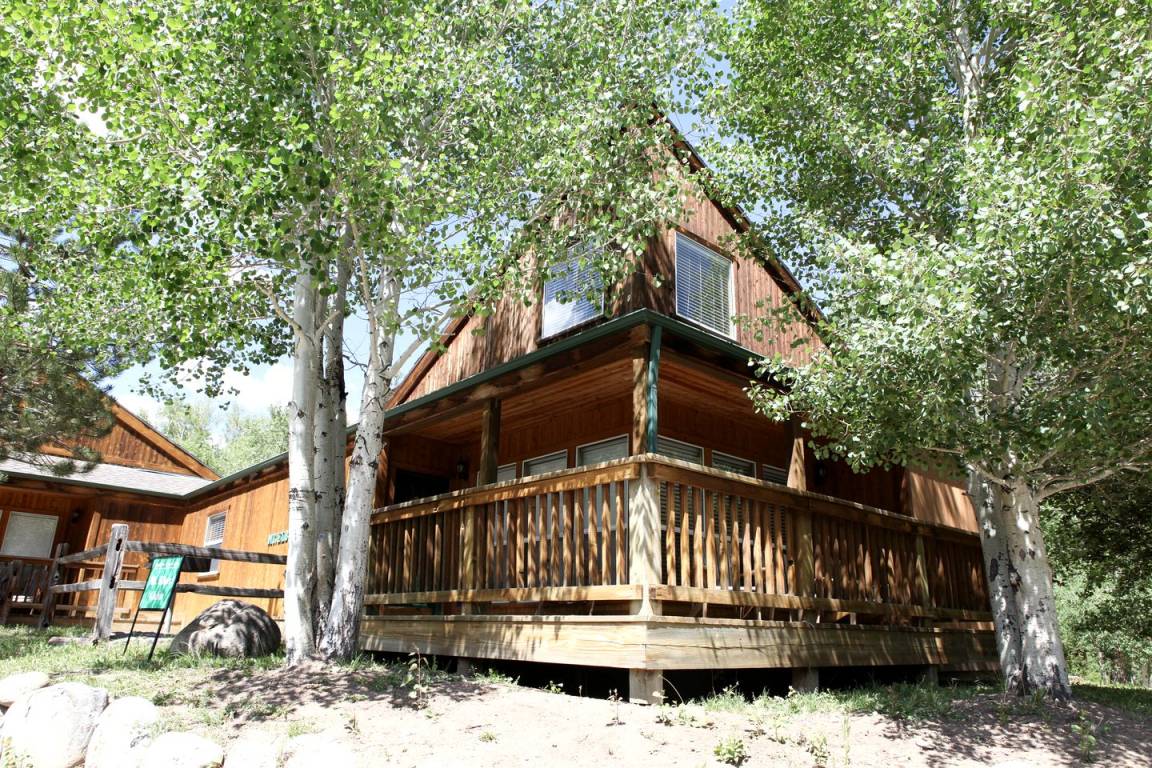 House ∙ 1 Bedroom ∙ 10 Guests - Monarch, CO