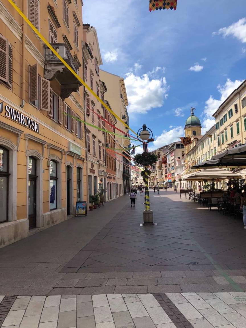 56 M² Apartment ∙ 2 Bedrooms ∙ 4 Guests - Rijeka