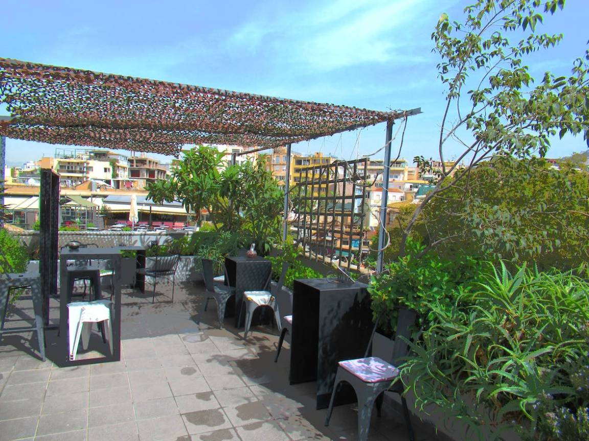 55 M² House ∙ 2 Bedrooms ∙ 4 Guests - Athens