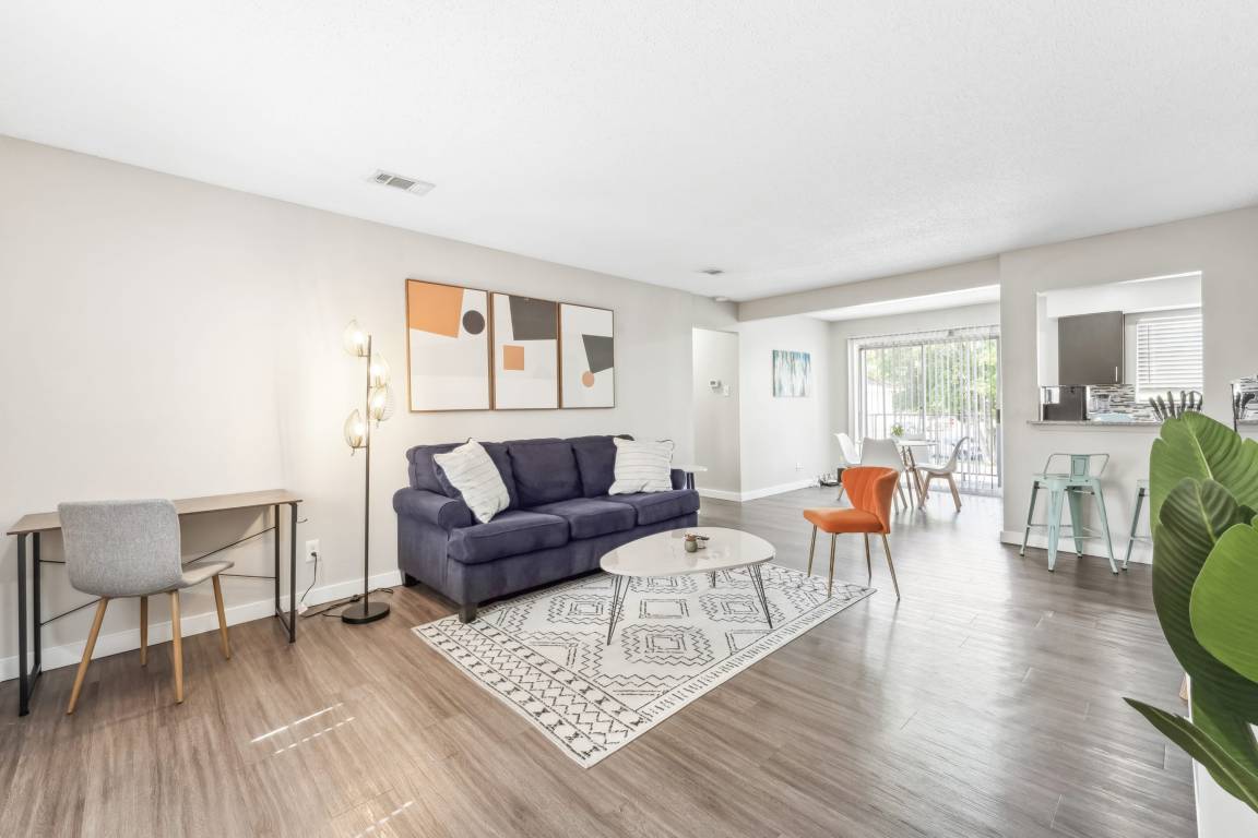 87 M² Apartamento ∙ 2 Habitaciones ∙ 6 Huéspedes - Austin