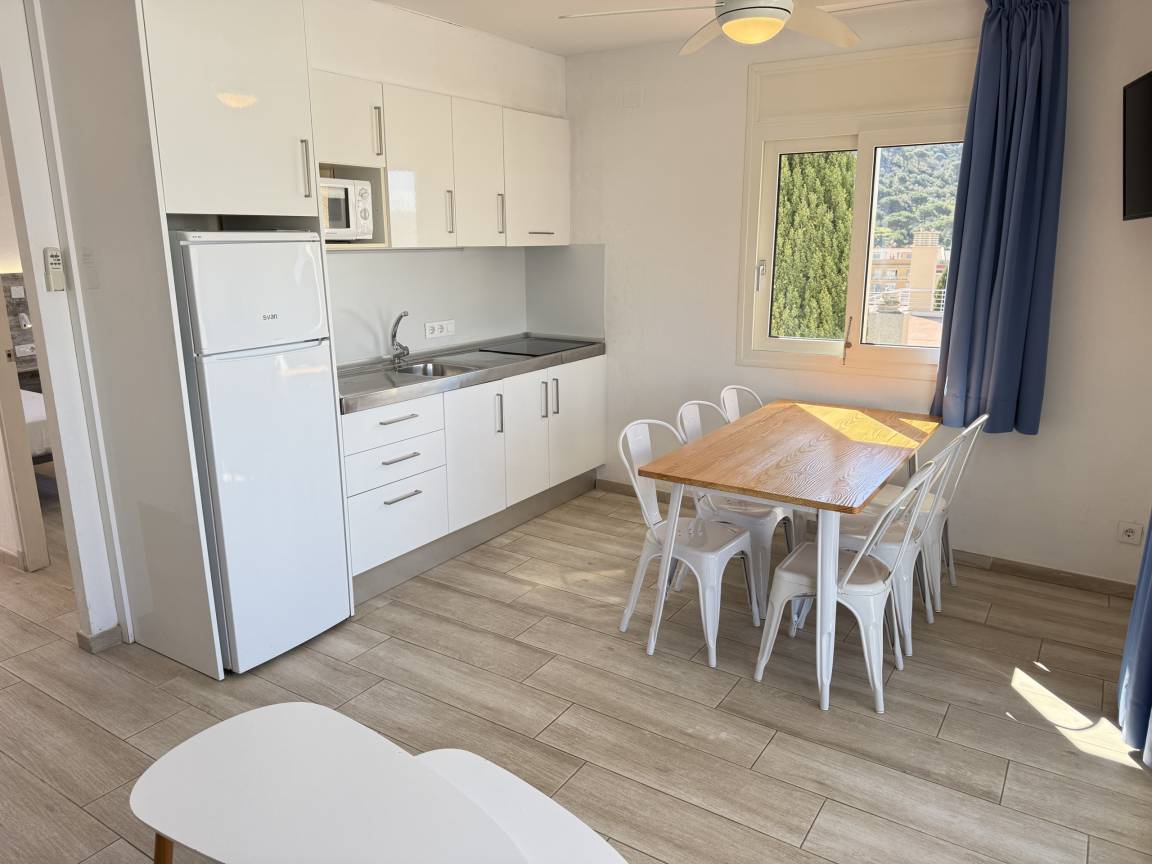 65 M² Apartamento ∙ 2 Quartos ∙ 6 Hóspedes - Cadaqués