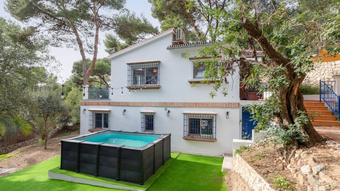 30 M² House ∙ 2 Bedrooms ∙ 6 Guests - Málaga