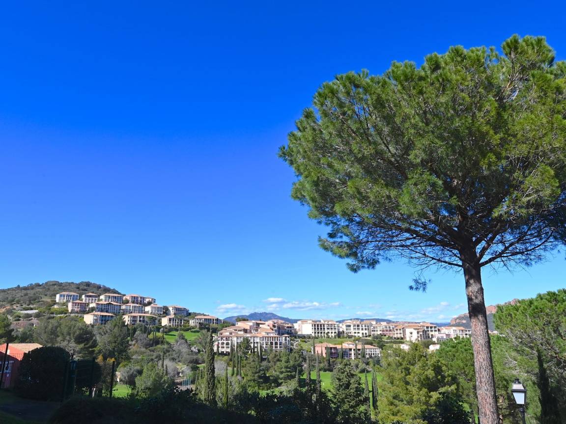 38 M² Maison De Vacances ∙ 1 Chambre ∙ 6 Personnes - Saint-Raphaël