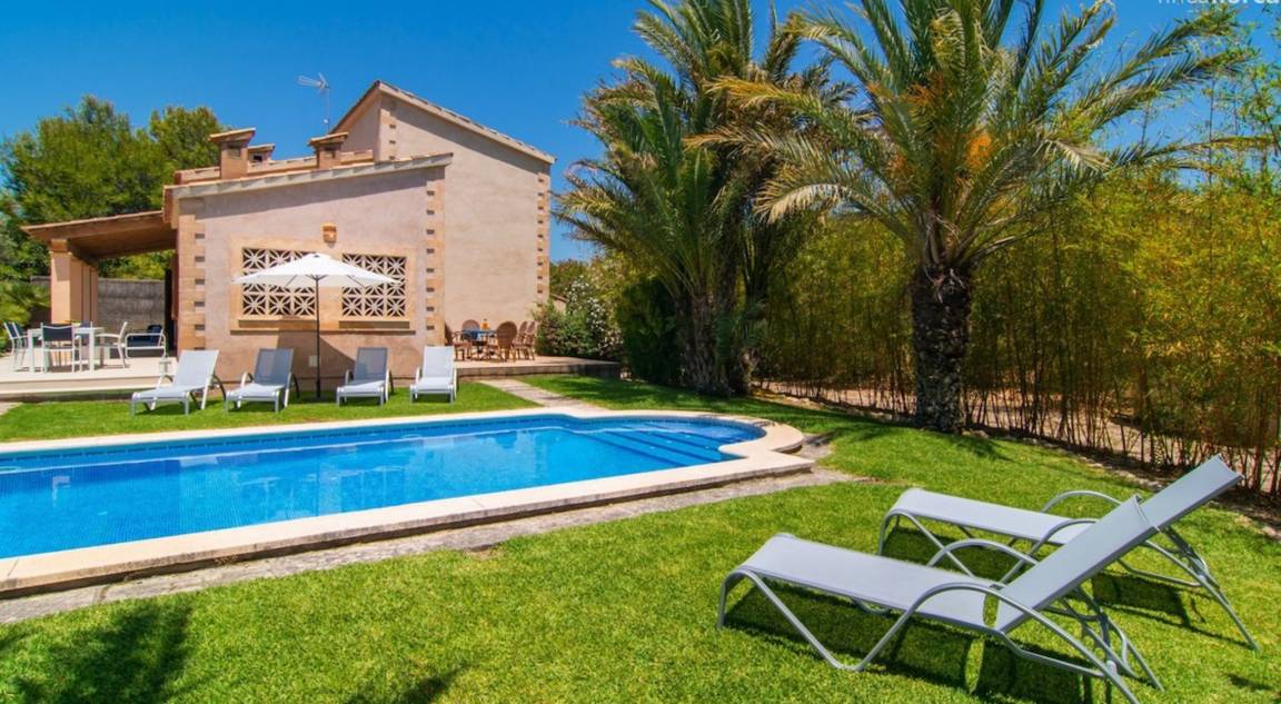 120 M² Finca ∙ 3 Bedrooms ∙ 6 Guests - Majorque