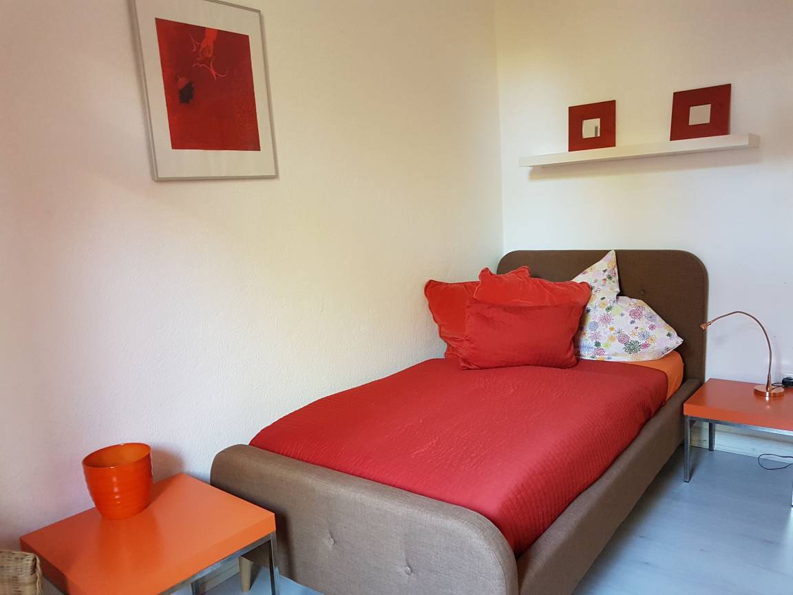 80 M² Ferienwohnung ∙ 4 Schlafzimmer ∙ 4 Gäste - Delmenhorst