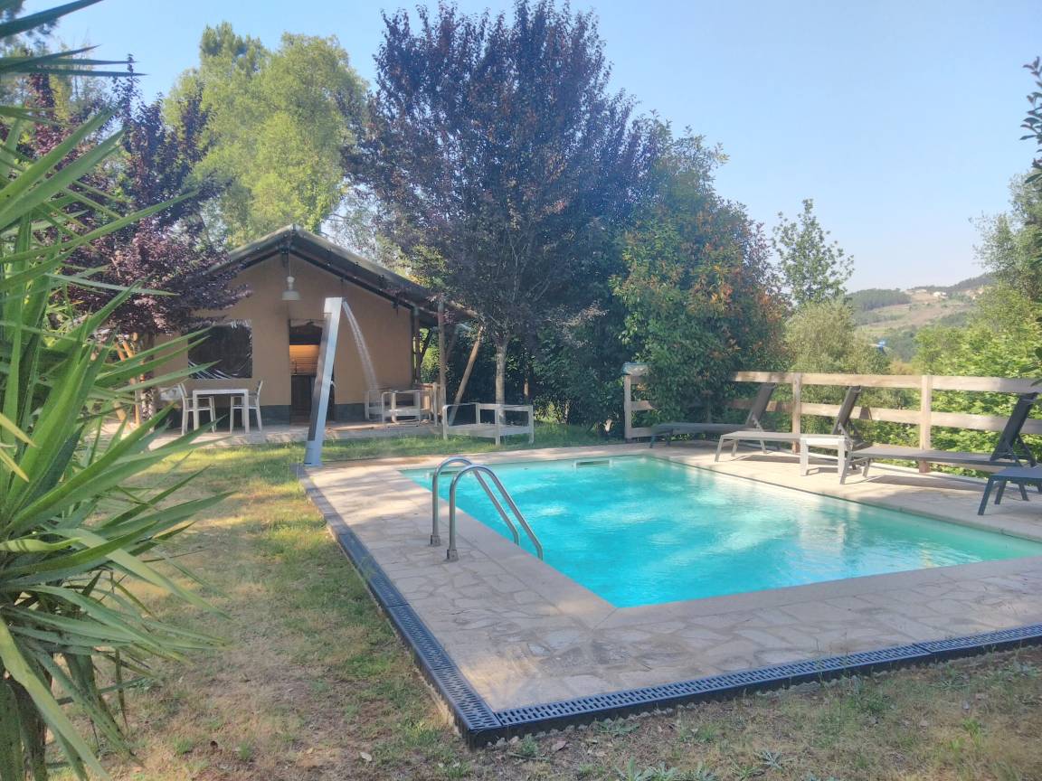44 M² Leirintä ∙ 2 Makuuhuonetta ∙ 5 Vierasta - Portugal