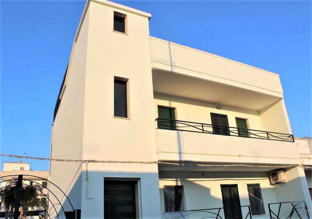 120 M² Apartment ∙ 3 Bedrooms ∙ 8 Guests - Porto Cesareo