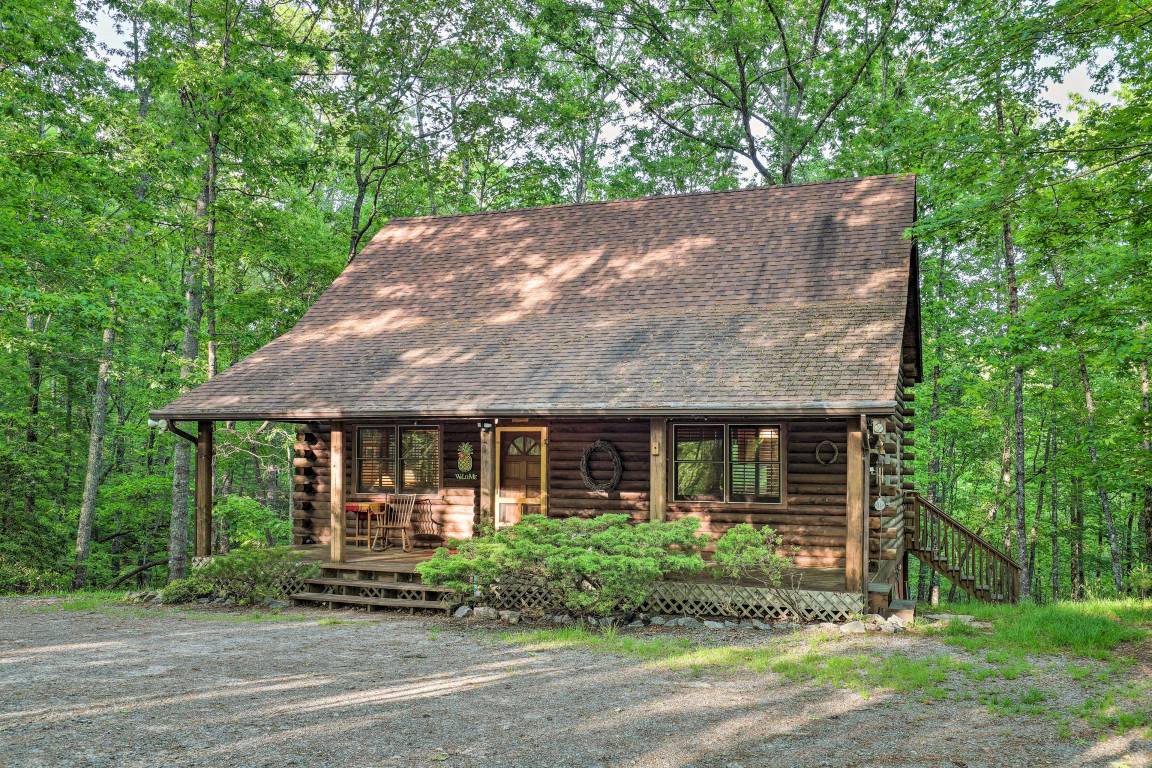 126 M² House ∙ 2 Bedrooms ∙ 5 Guests - Brevard, NC