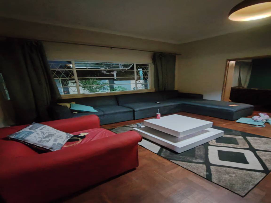350 M² House ∙ 3 Bedrooms ∙ 6 Guests - Johannesburg