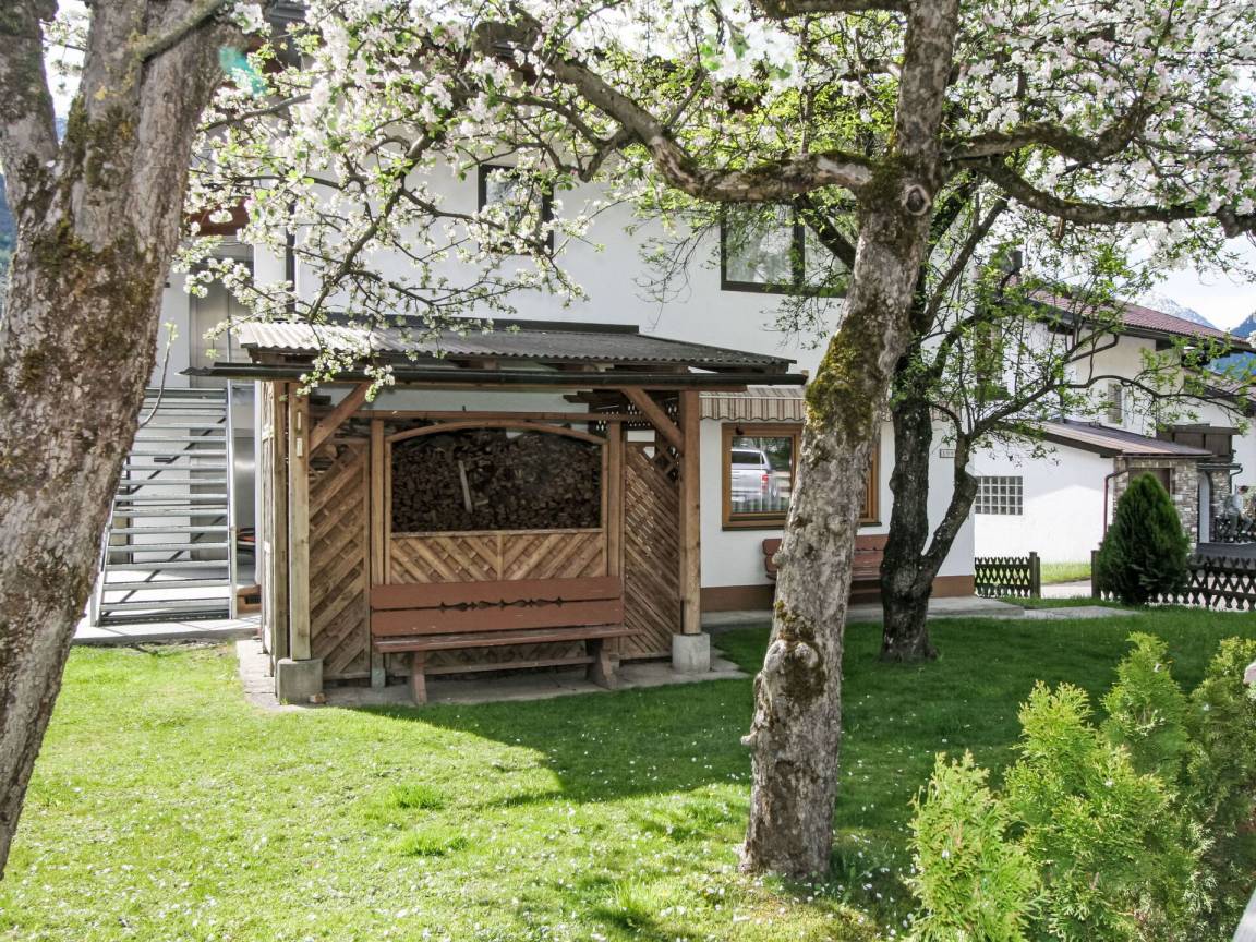 83 M² Ferienwohnung ∙ 2 Schlafzimmer ∙ 4 Gäste - Hippach