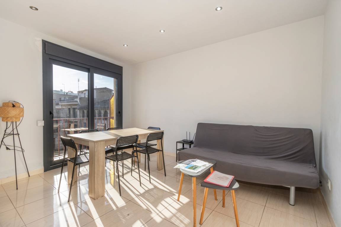 62 M² Apartamento ∙ 3 Quartos ∙ 5 Hóspedes - Balaguer