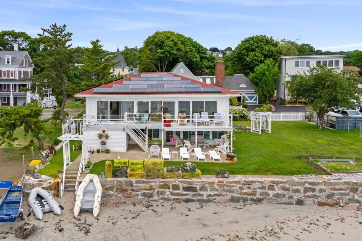 Apartment ∙ 1 Bedroom ∙ 4 Guests - Beverly, MA