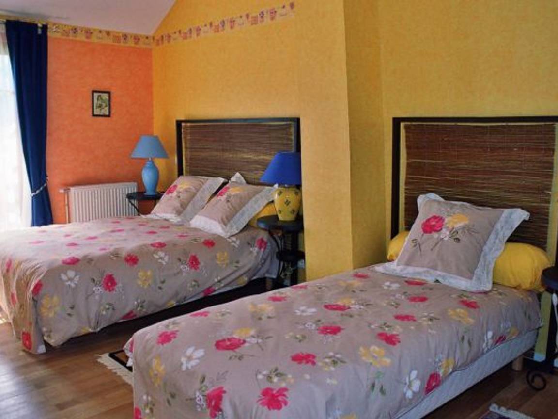 28 M² Chambre D'hôtes ∙ 1 Chambre ∙ 3 Personnes - Sainte-Menehould