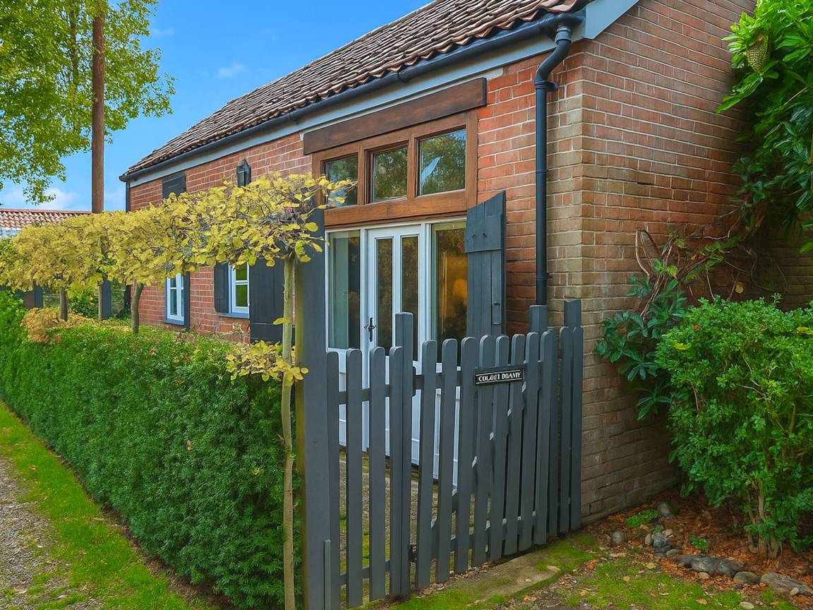 Cottage ∙ 2 Bedrooms ∙ 4 Guests - Mundesley