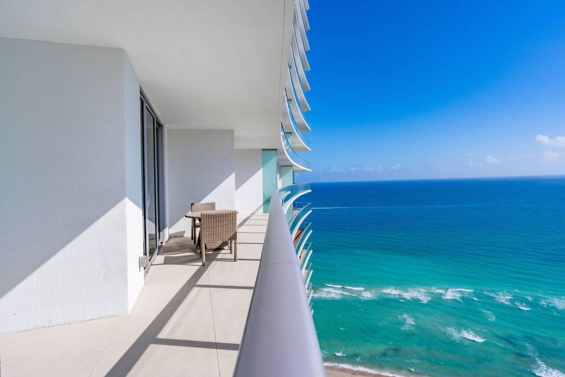 116 M² Apartamento ∙ 2 Habitaciones ∙ 6 Huéspedes - Hollywood