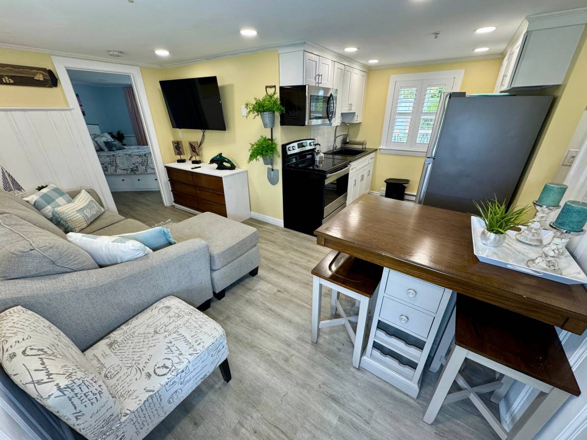 House ∙ 3 Bedrooms ∙ 6 Guests - Orleans, MA