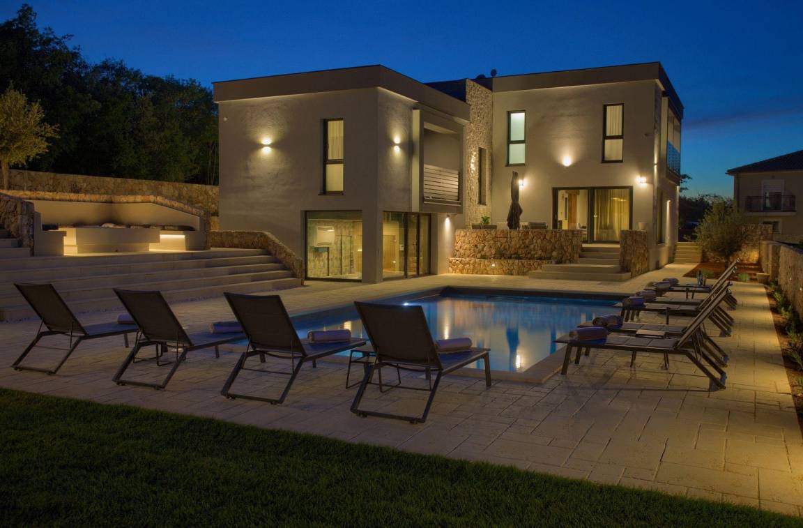 437 M² House ∙ 6 Bedrooms ∙ 12 Guests - Krk, Hırvatistan