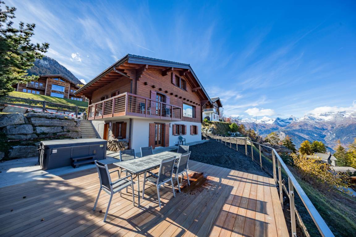 250 M² Chalet ∙ 5 Bedrooms ∙ 12 Guests - Verbier