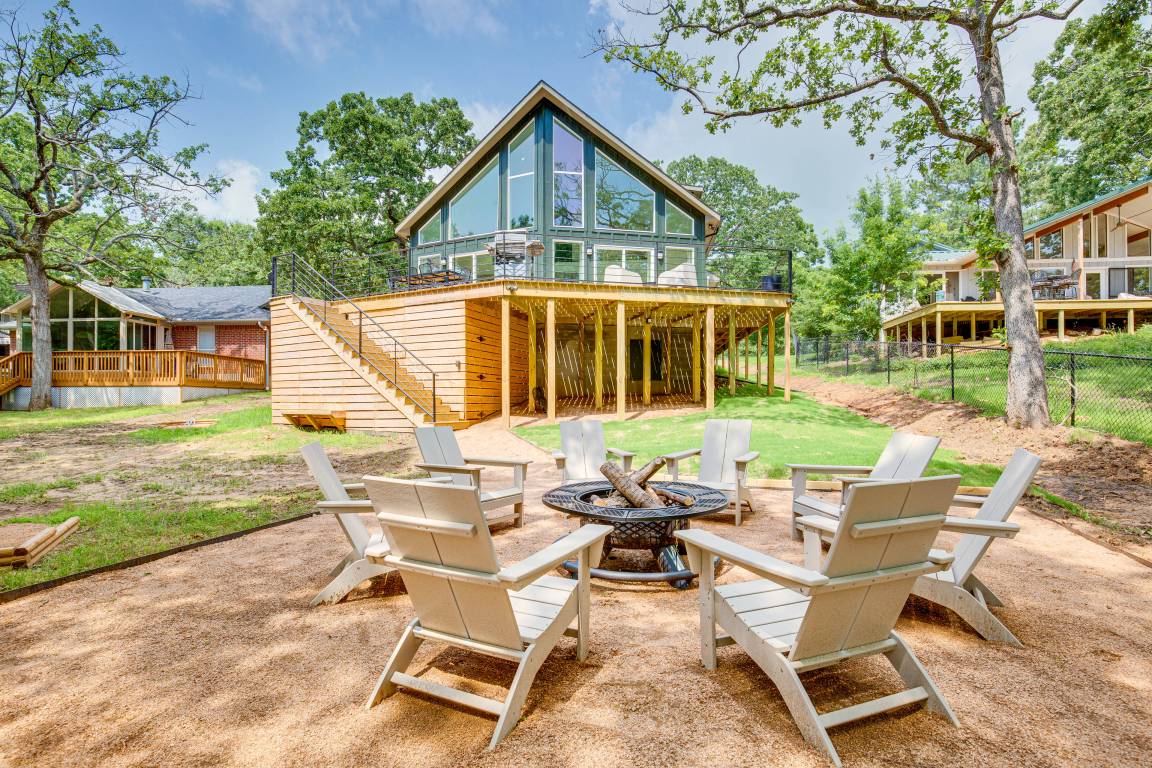 238 M² House ∙ 4 Bedrooms ∙ 10 Guests - Log Cabin, TX