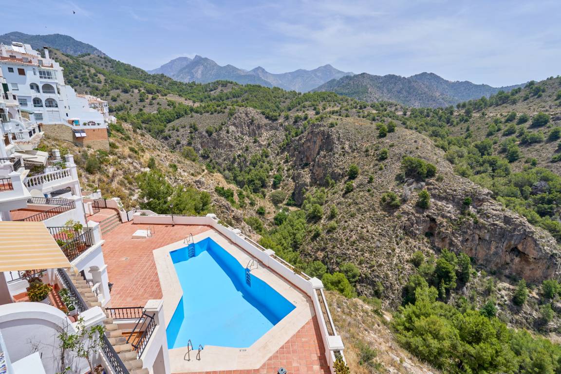 70 M² Apartamento ∙ 2 Habitaciones ∙ 4 Huéspedes - Frigiliana
