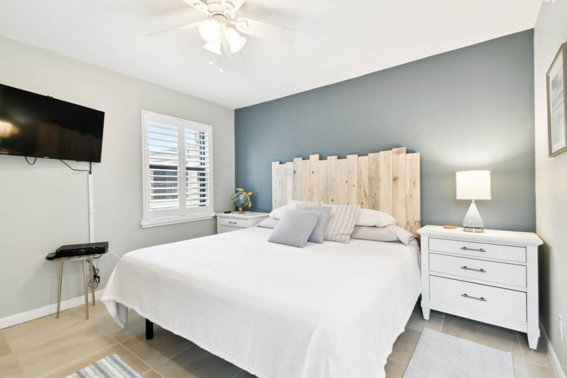81 M² Huoneisto ∙ 1 Makuuhuone ∙ 6 Vierasta - Indian Shores, FL