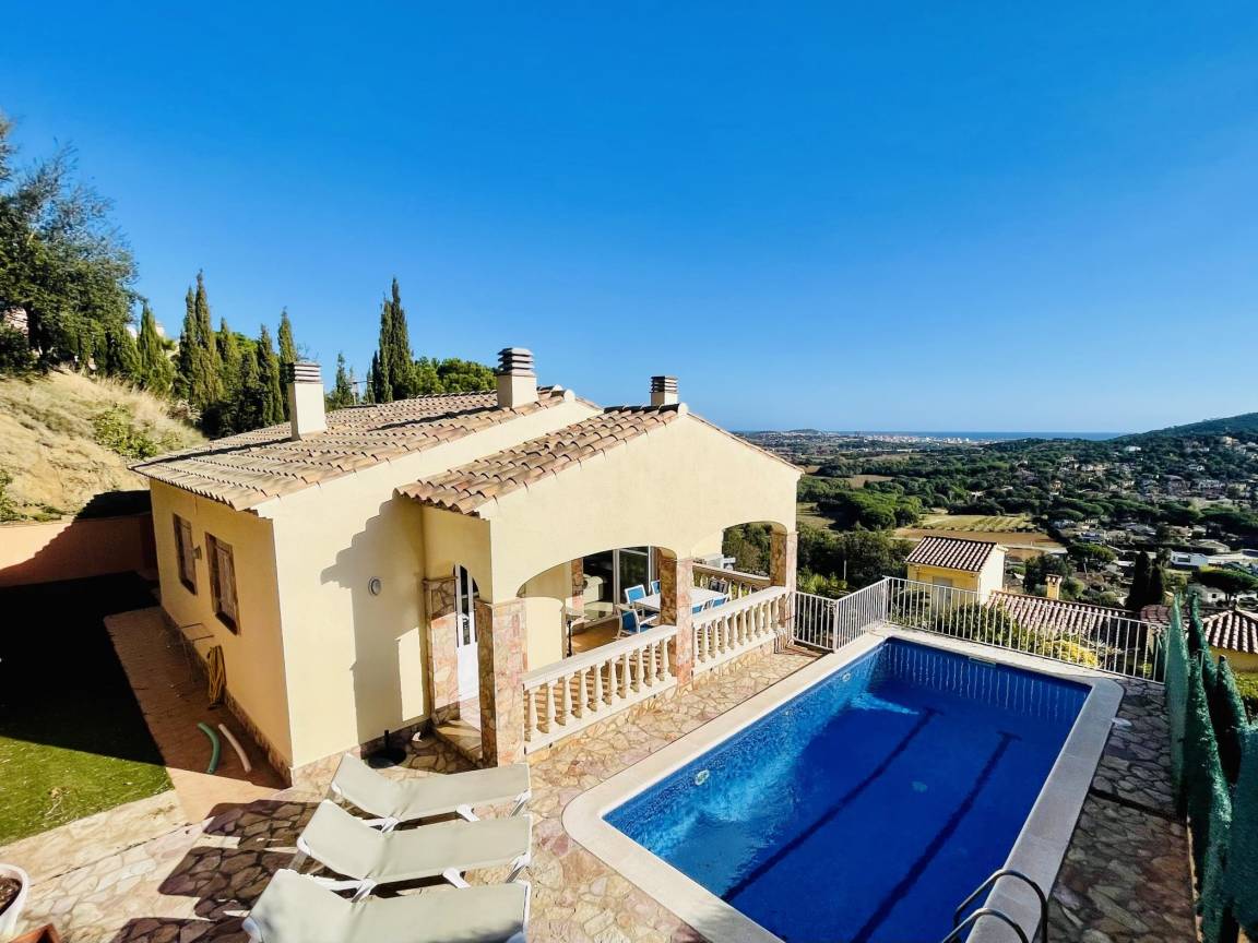 117 M² Villa ∙ 3 Chambres ∙ 6 Personnes - Palamós