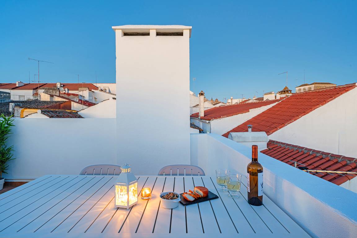 90 M² Apartment ∙ 2 Bedrooms ∙ 4 Guests - Évora District