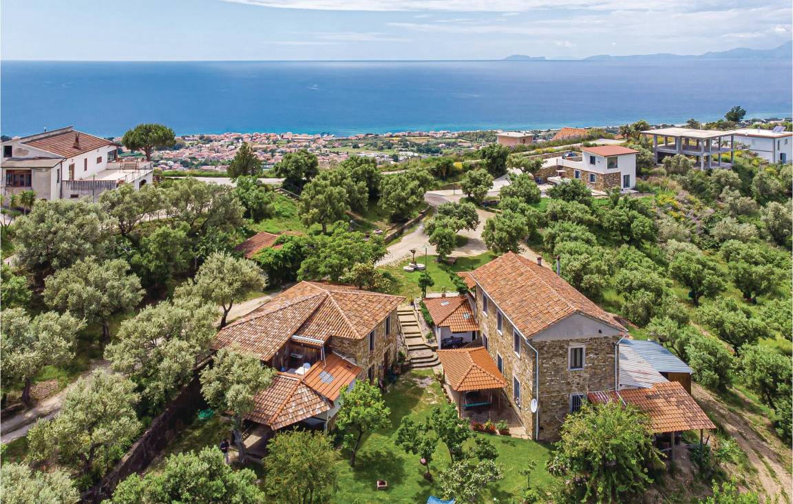 38 M² Apartment ∙ 1 Bedroom ∙ 3 Guests - Castellabate