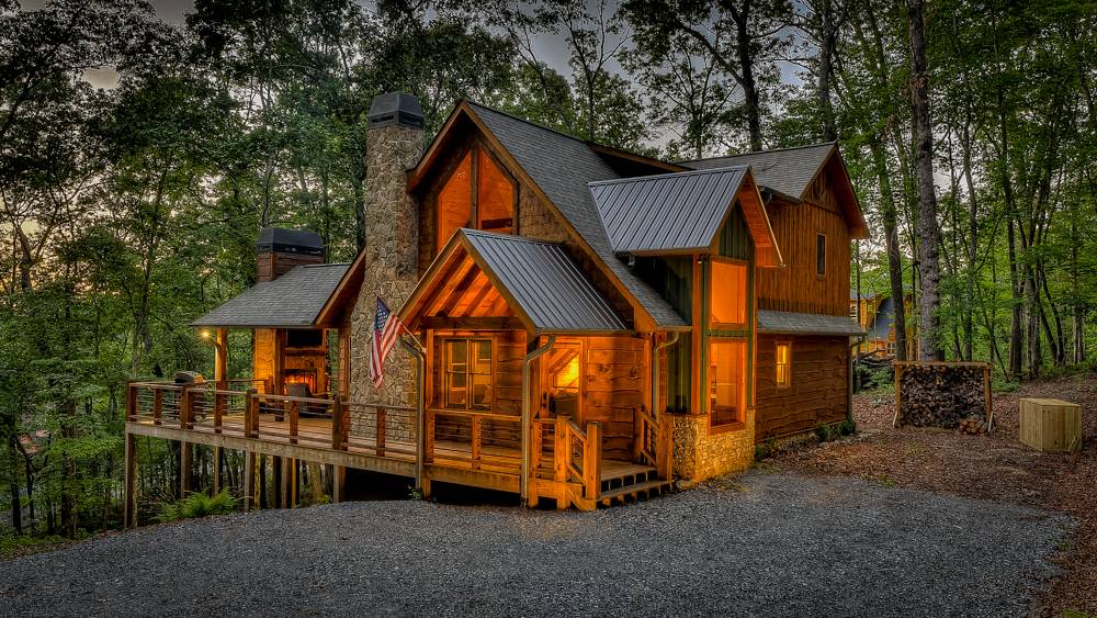Cabin ∙ 3 Bedrooms ∙ 6 Guests - Mineral Bluff, GA