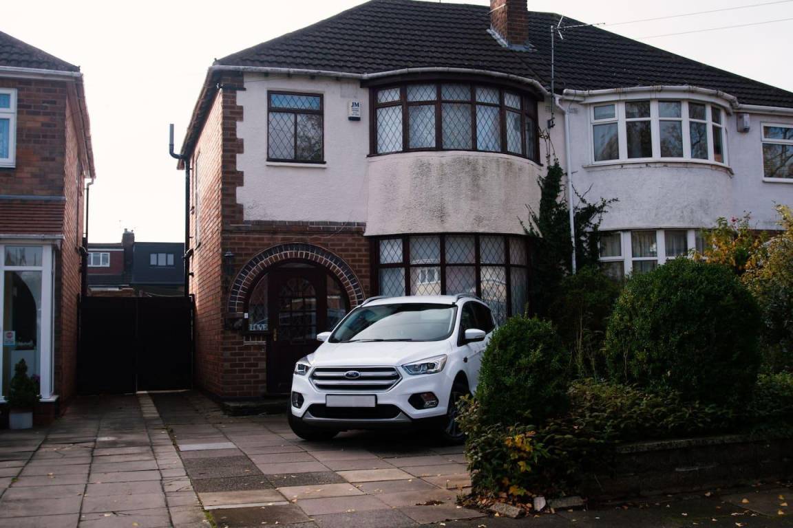 145 M² Ferienhaus ∙ 3 Schlafzimmer ∙ 6 Gäste - Birmingham