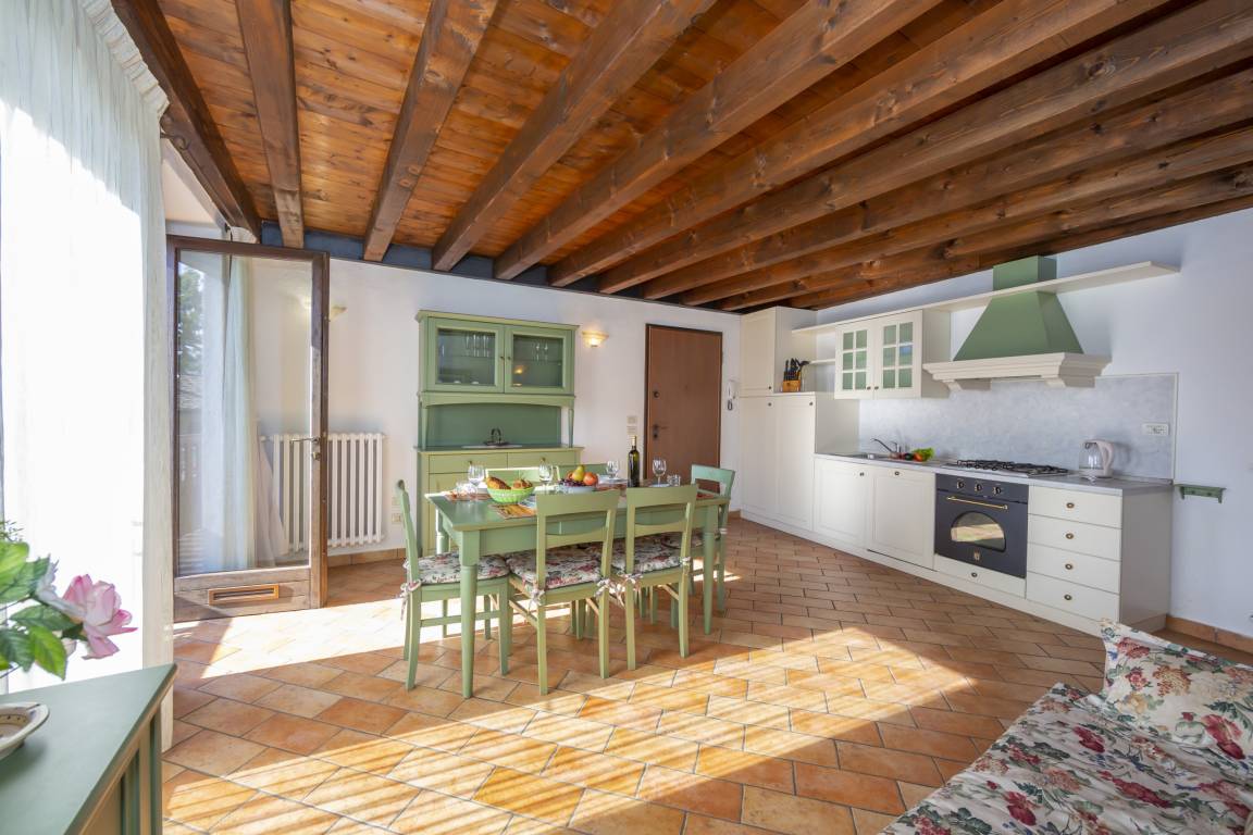 80 M² Apartament ∙ 2 Sypialnie ∙ 6 Gości - Gargnano