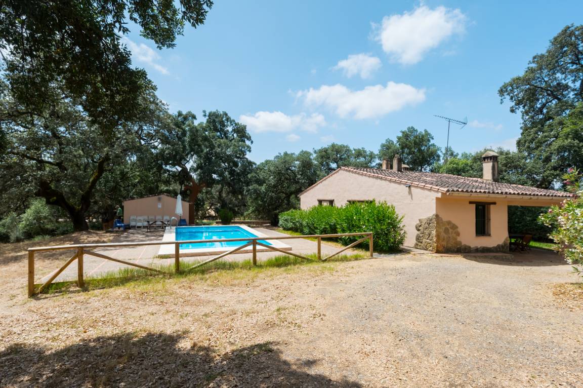 50 M² Casa ∙ 2 Habitaciones ∙ 4 Huéspedes - Aracena