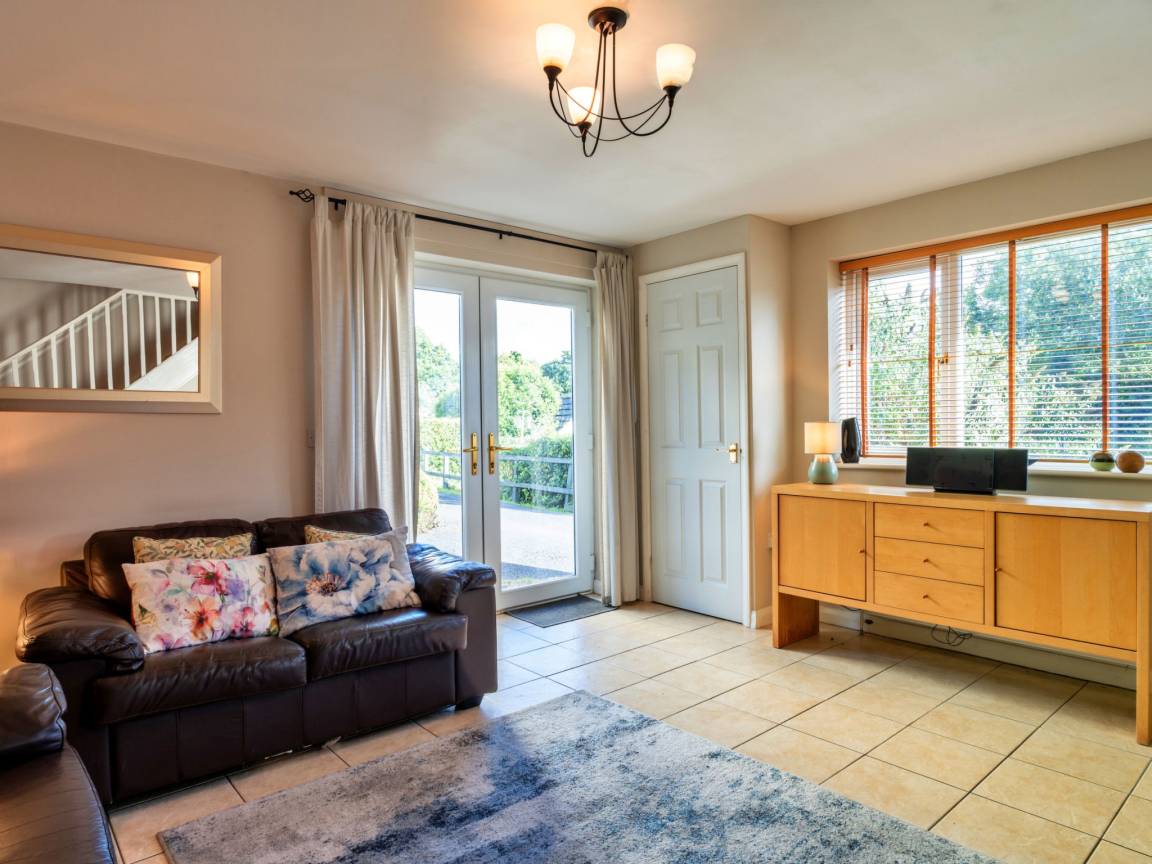 95 M² House ∙ 2 Bedrooms ∙ 4 Guests - North Devon District