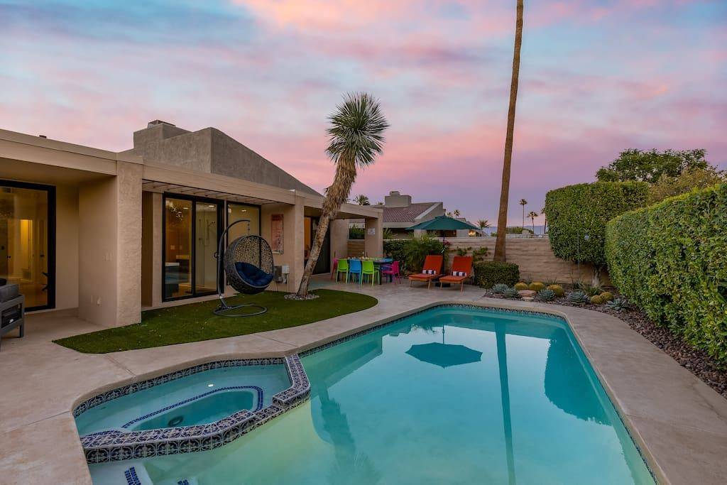 Apartment ∙ 3 Bedrooms ∙ 6 Guests - Palm Springs, CA