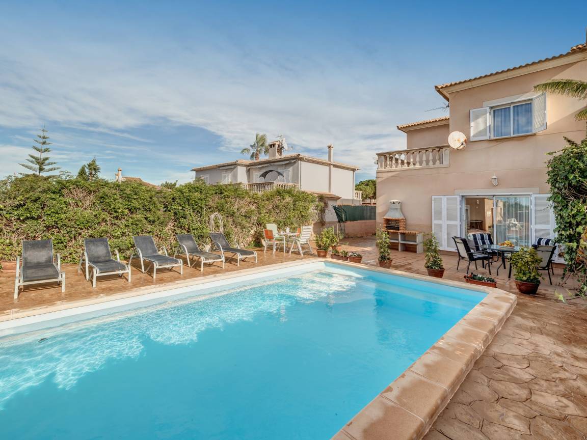 140 M² Villa ∙ 4 Habitaciones ∙ 8 Huéspedes - El Arenal